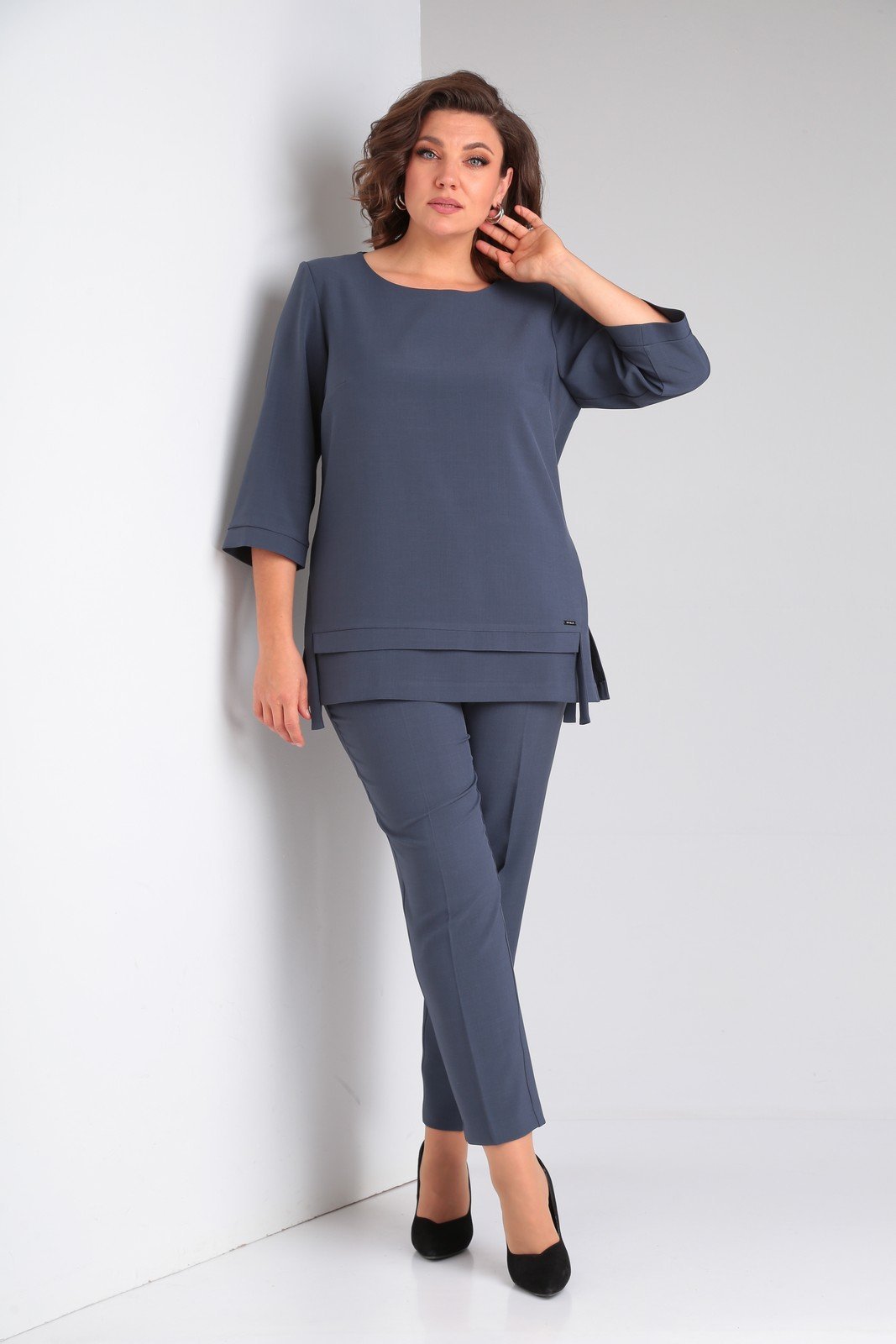 Костюм брючный 1863 графит POCHERK купить в интернет магазине Велесмода